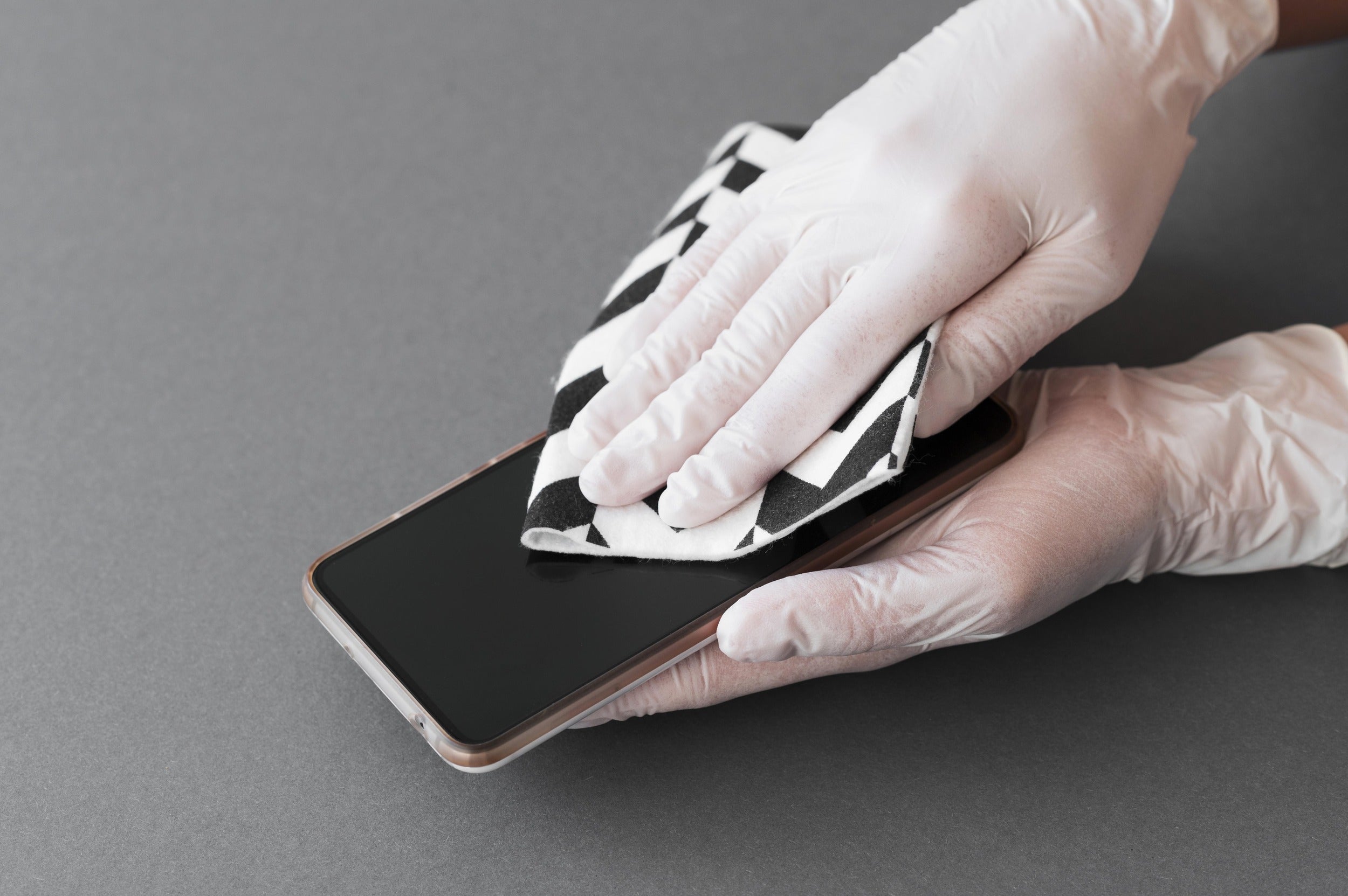 Lockdown Tips: Cleaning your smartphone or tablet - without damaging it ...